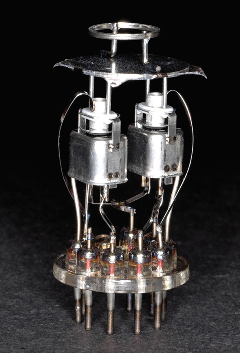 The TechTube Blackburn E813CC: A New Approach to Tube Design | audioXpress