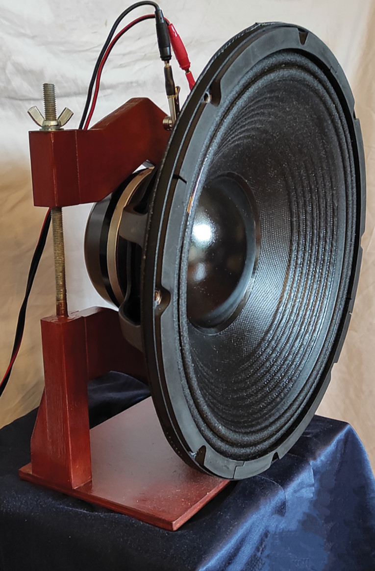 Speaker Builder: Open-Baffle Subwoofer Simulation with Akabak | audioXpress