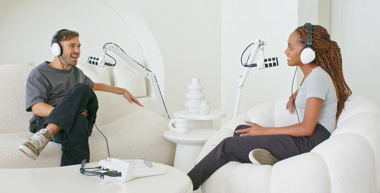 Røde Releases Limited-Edition Range of White Products | audioXpress