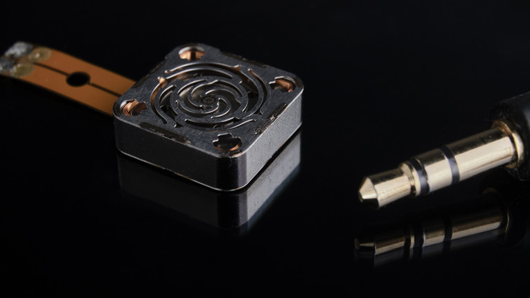 Sound Solutions Austria Presents World's First Actuator Loudspeaker for ...