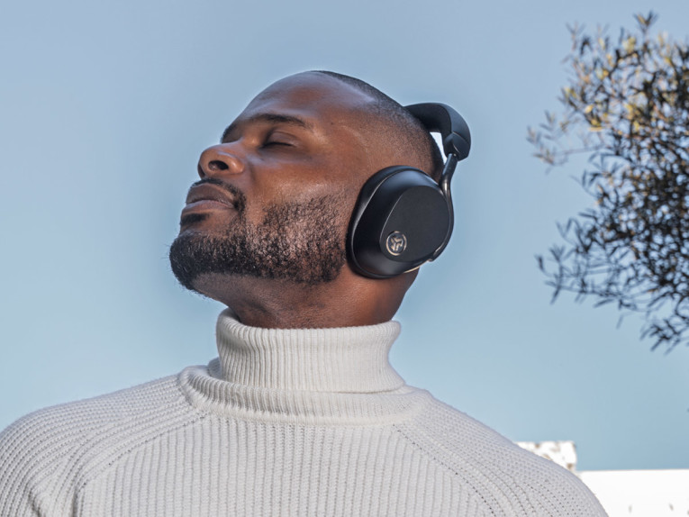 JLab Unveils Epic Lux Lab Edition Wireless Headphones | audioXpress