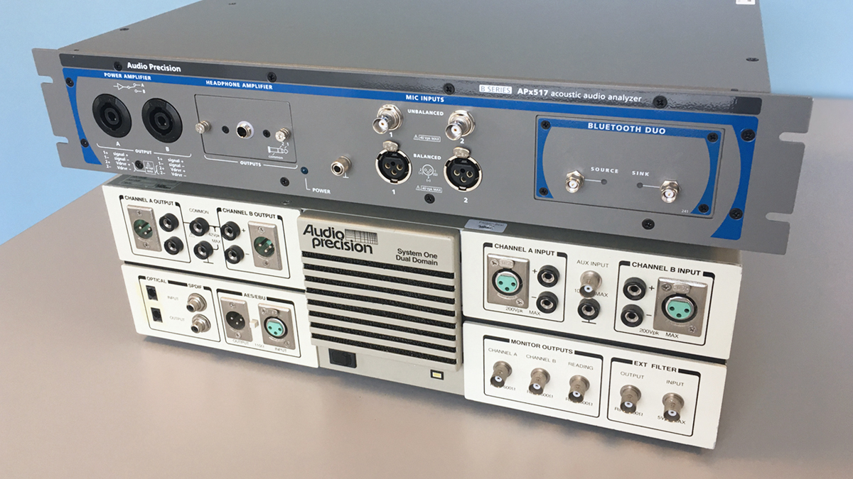 Fresh From the Bench: Audio Precision APx517B Acoustic Audio Analyzer ...