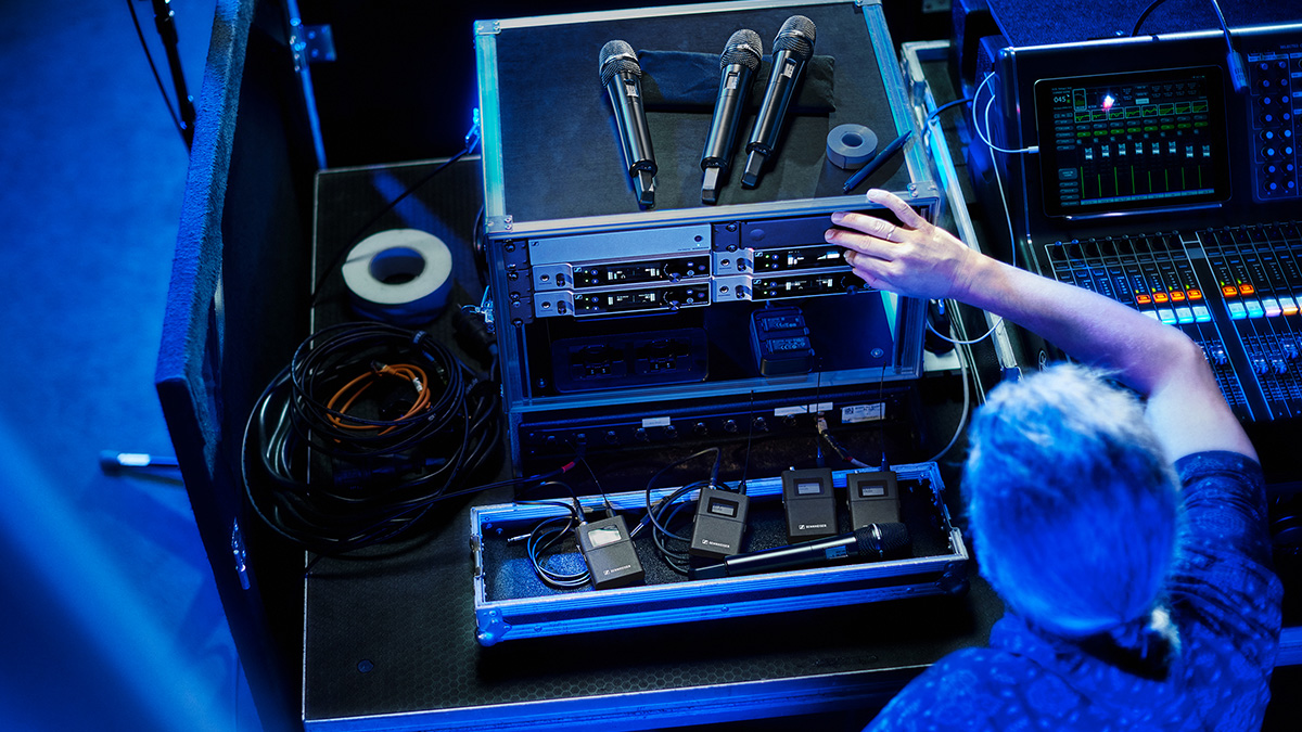 Sennheiser Starts Shipping EW-DX Digital Wireless Microphone Series ...