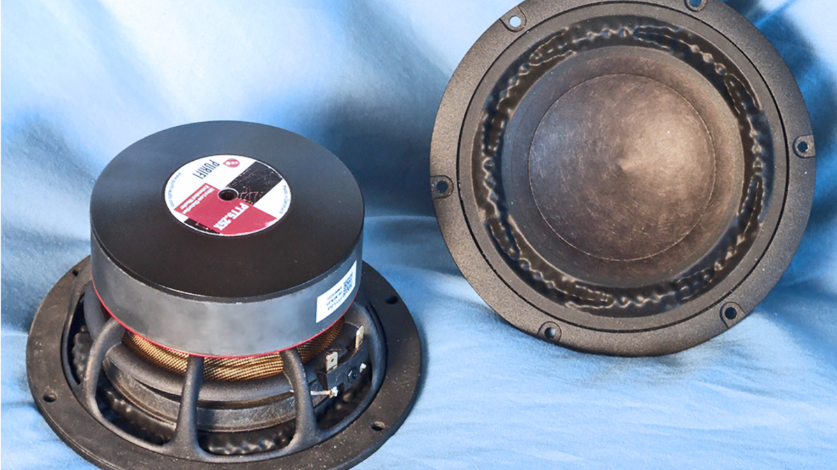 Test Bench-Purifi Audio’s PTT5.25X04-NFA-01 Midbass Woofer | audioXpress