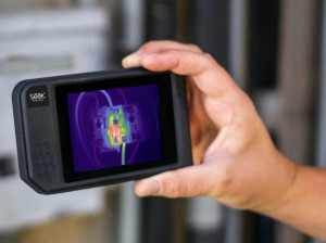 Review: Thermal imaging cameras Seek ShotPro and Seek Compact | Elektor ...