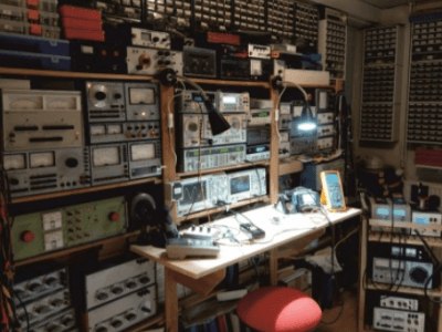 Portable Electronics Lab: Tackle Your Projects on the Move | Elektor ...