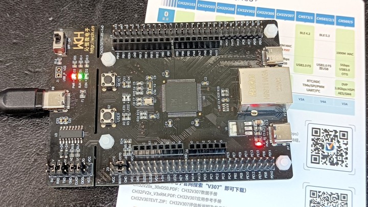 La carte d'évaluation CH32V307 au banc d'essai | Elektor Magazine
