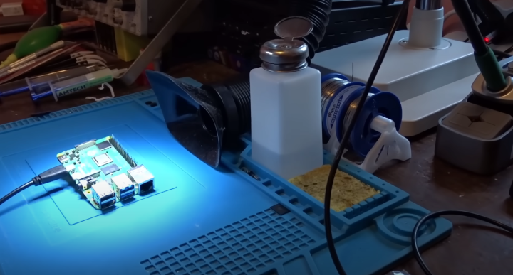 Raspberry Pi RAM Upgrade By Replacing SMD Chip | Elektor Magazine