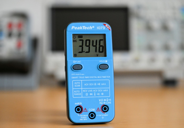 PeakTech P1073 AC/DC Smart Multimeter (Review) | Elektor Magazine