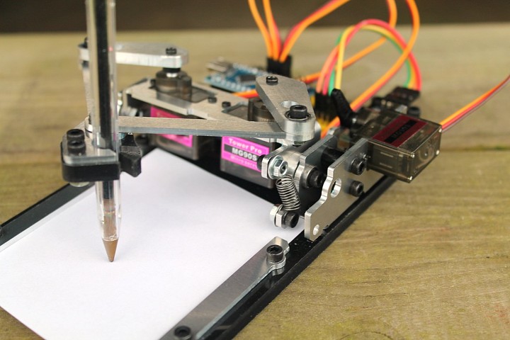 Arduino-controlled Drawing Robot (Review) | Elektor Magazine