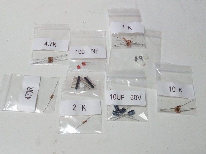 MakerFabs DIY ESP32 SmartClock Kit with Weather Forecasting | Elektor Magazine