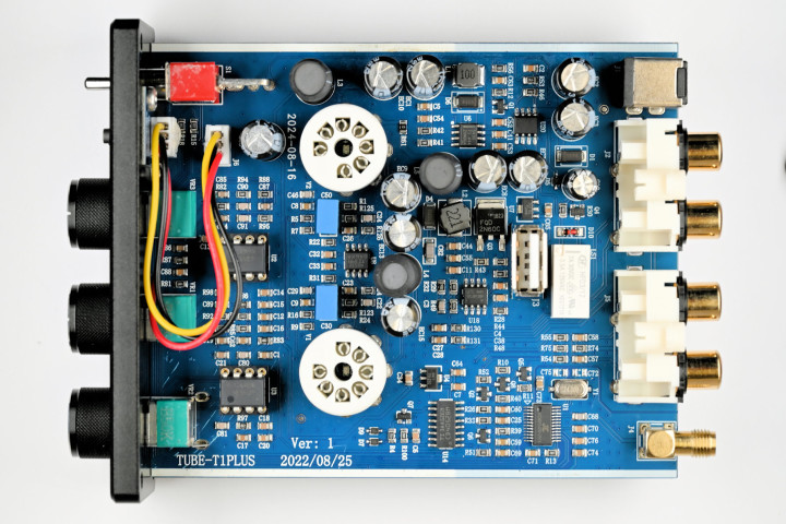 Douk Audio P6 Mini Tube Preamplifier (Review) | Elektor Magazine