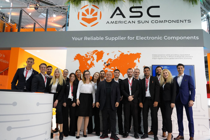 Experience Electronic Component Distribution in a New Light | Elektor ...