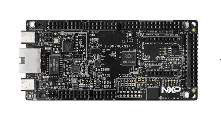 Bien Débuter avec le Pack de la Carte de Développement NXP FRDM-MCXN947 ...