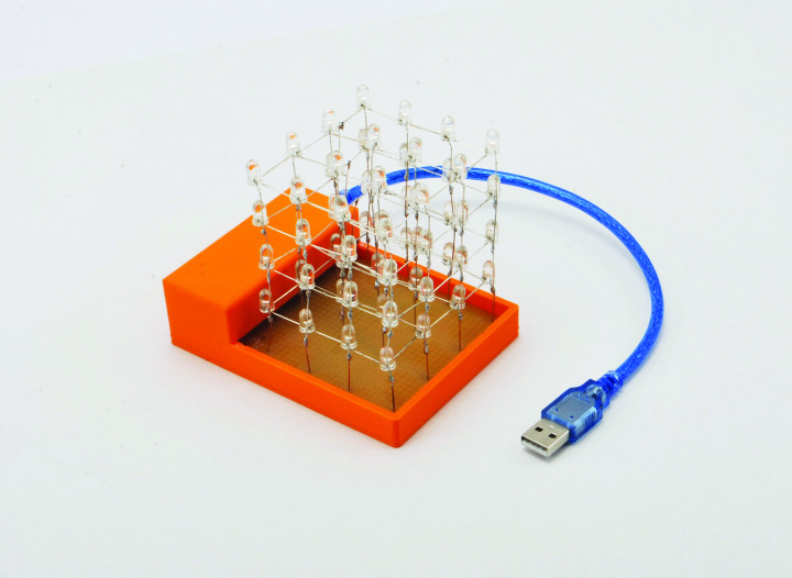LED kubus met Arduino: Bouw een Arduino-gebaseerd 3D Lichtspel ...