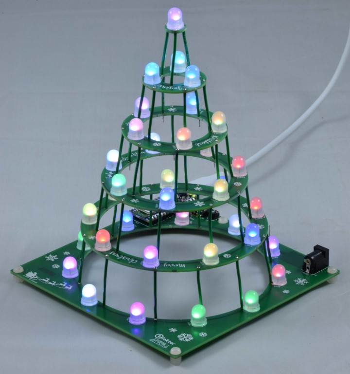 Circular Christmas Tree 2023 [230508] | Elektor Magazine