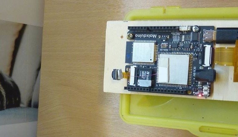 Artificial Intelligence for Beginners: An Introduction to the Maixduino ...