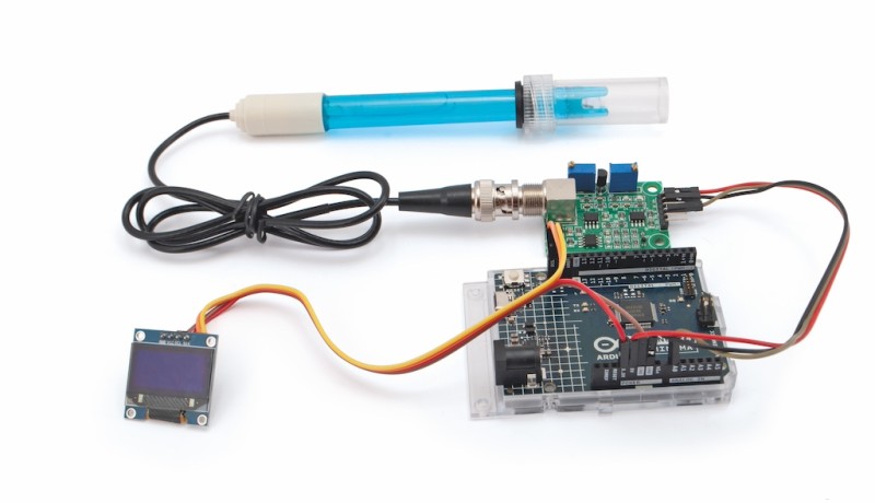 Überprüfen Sie die Qualität Ihres Wassers: pH-Wert-Messung mit dem Arduino UNO R4 | Elektor Magazine