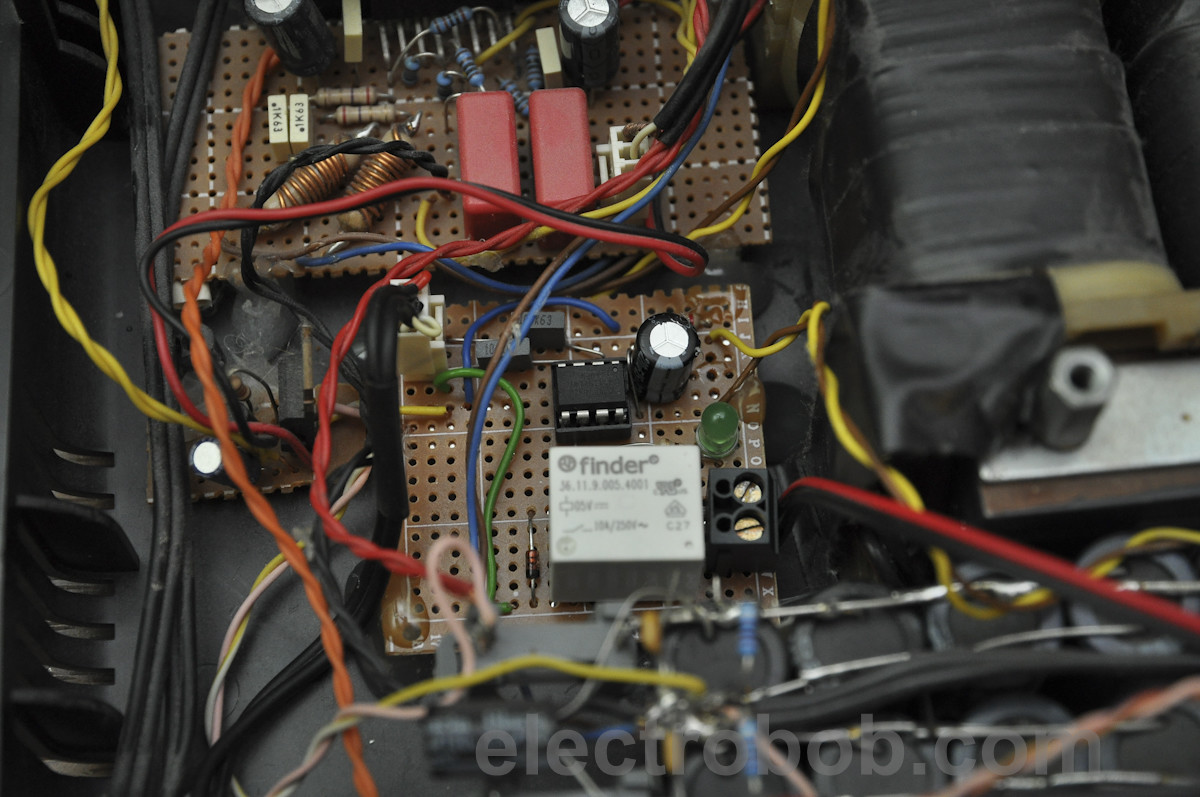 Automatic audio source selector - Elektor LABS | Elektor Magazine