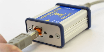 USB isolator prevents ground-loop problems | Elektor Magazine