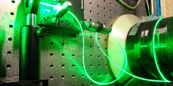 Optical Fibers from Common Materials | Elektor Magazine