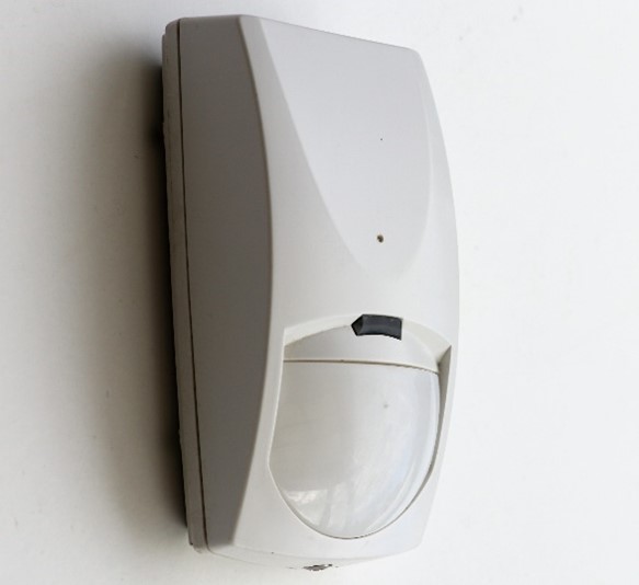 Build a High-Tech Alarm System with Raspberry Pi | Elektor Magazine