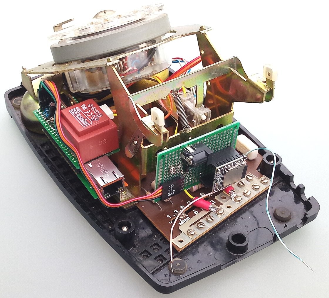 Rotary Dial Phone as Remote Control | Elektor Magazine