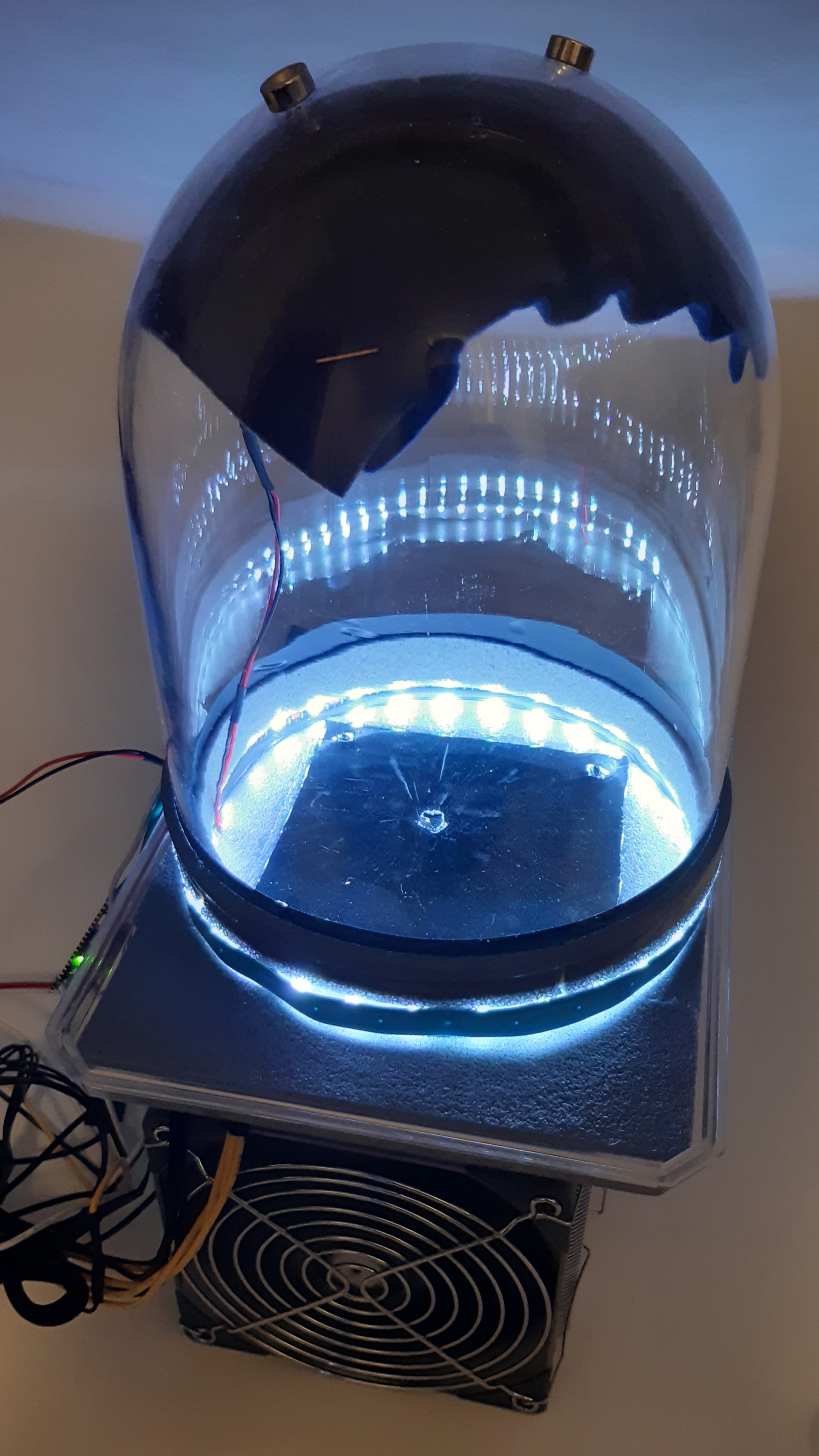 DIY Cloud Chamber | Elektor Magazine