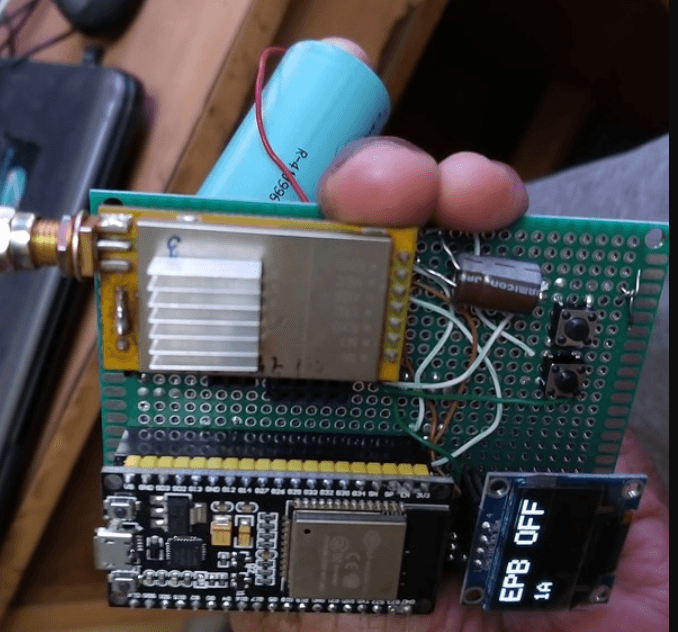 Wireless Emergency Push Button with LoRa | Elektor Magazine