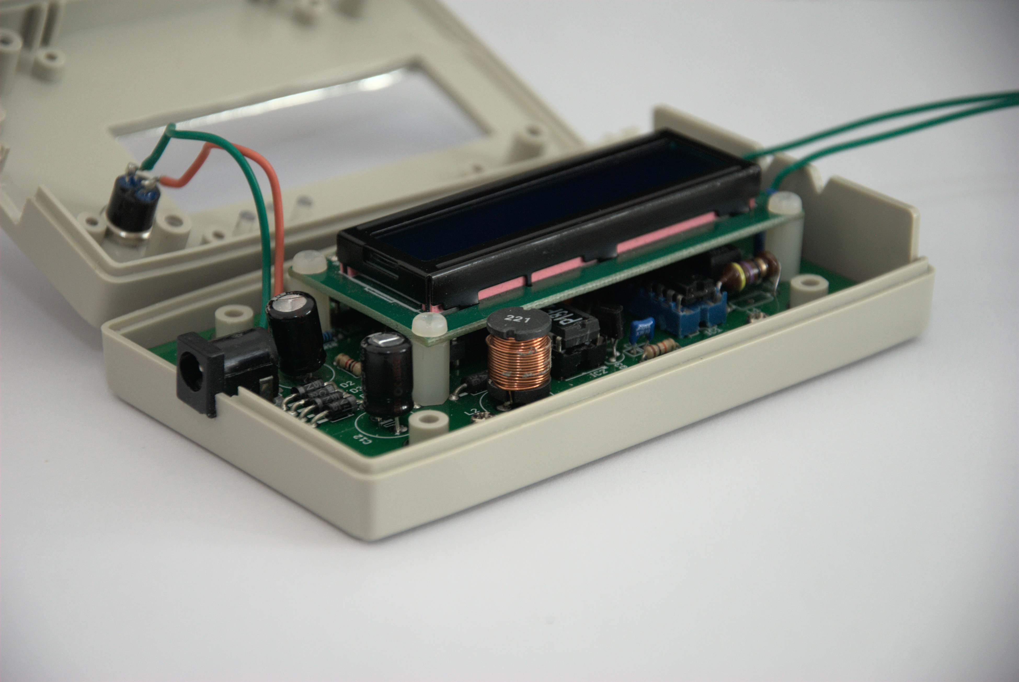 Inductance Meter: A Modest Do-It-Yourself Electronics Project | Elektor ...