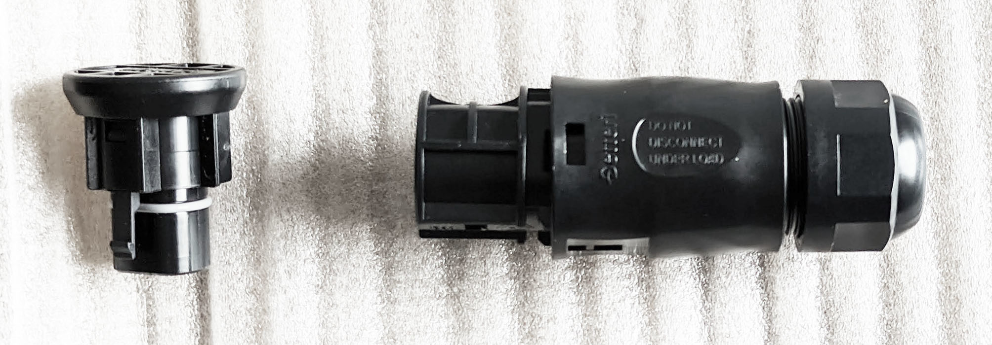 DIY Solar PV Installation: Building a Balcony Power Plant | Elektor ...