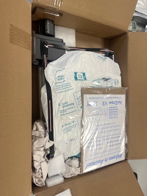 AxiDraw V3 Writing and Drawing Machine | Elektor Magazine