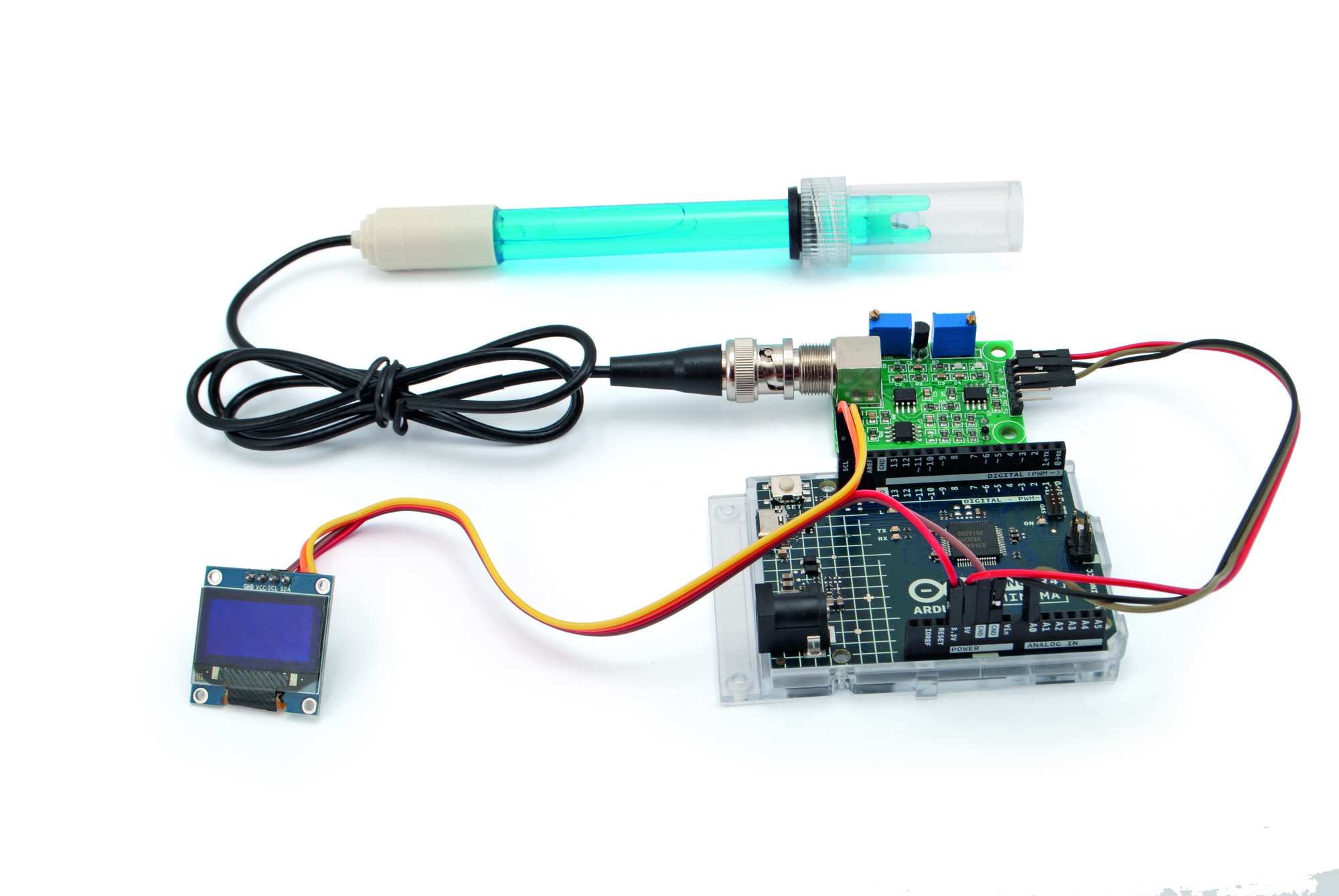 Vérifier la qualité de l'eau: mesure du pH avec l'Arduino UNO R4 | Elektor Magazine