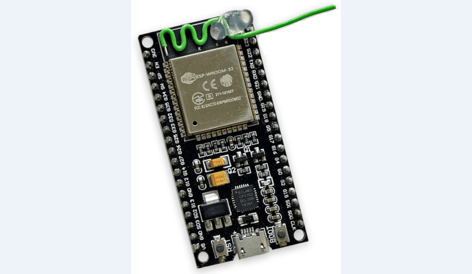 Améliorer l'ESP32 : Une modification simple de l'antenne | Elektor Magazine