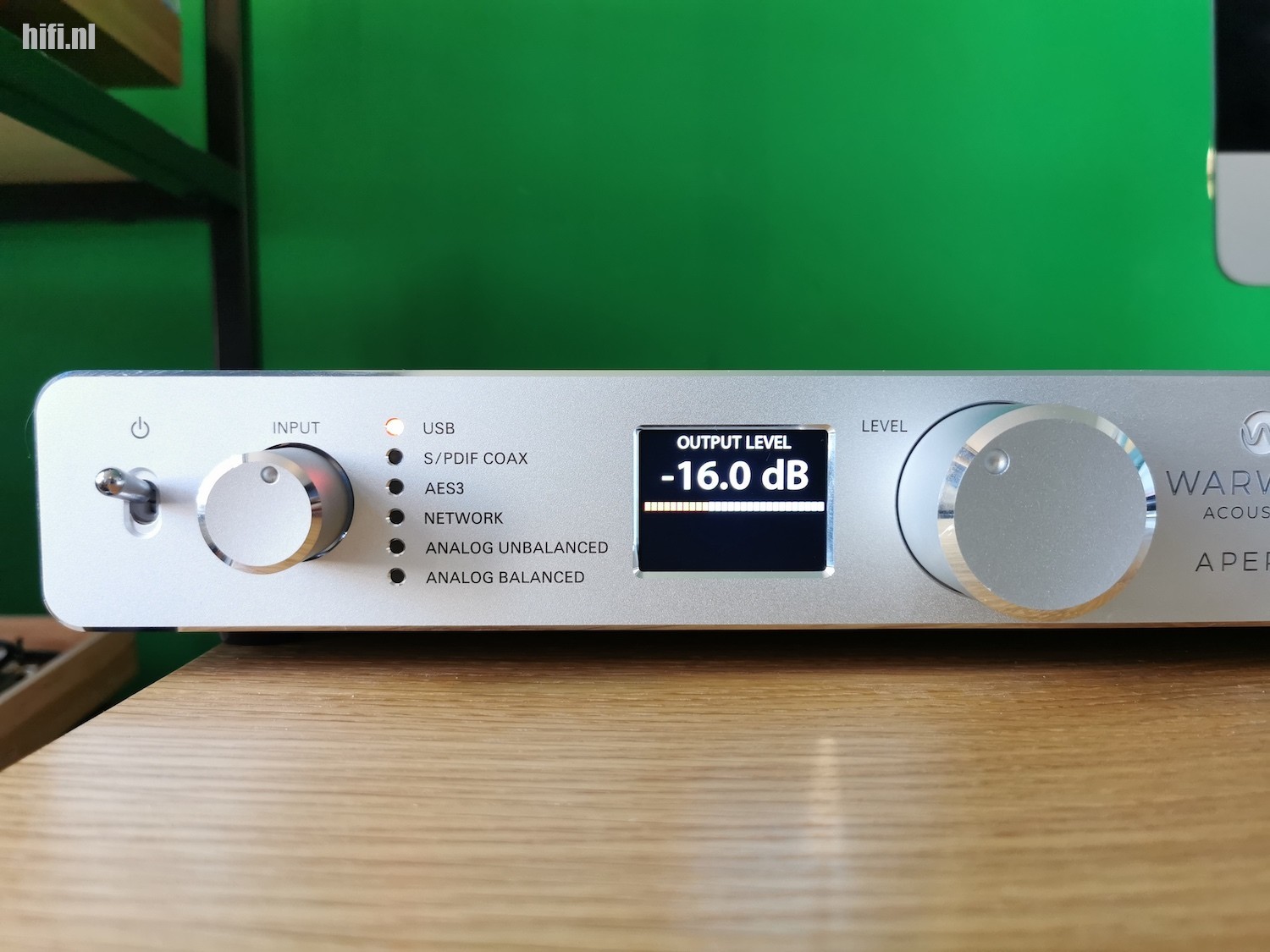 Review Warwick Acoustics Aperio headphone system