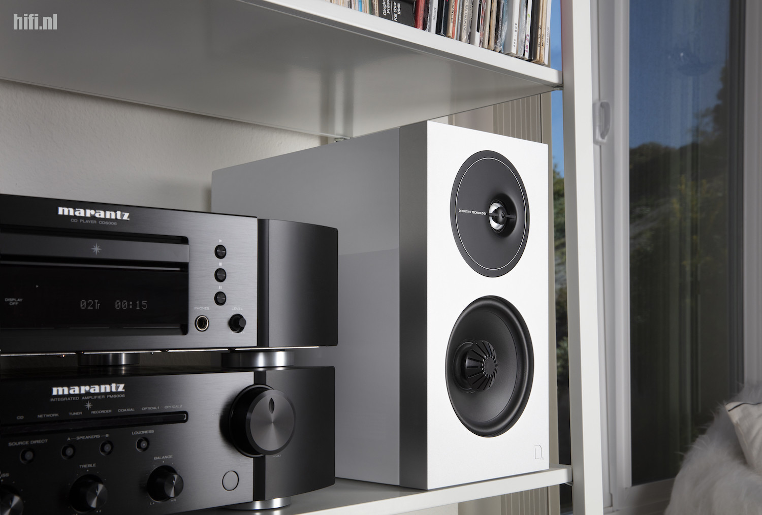 Review Definitive Technology Demand D7 excentriek