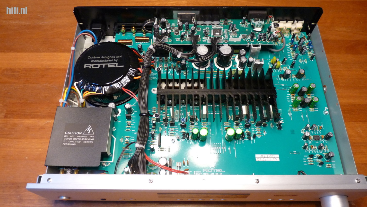 Review Rotel A11 en CD11 Tribute degelijke bouw, ingetogen vorm ...