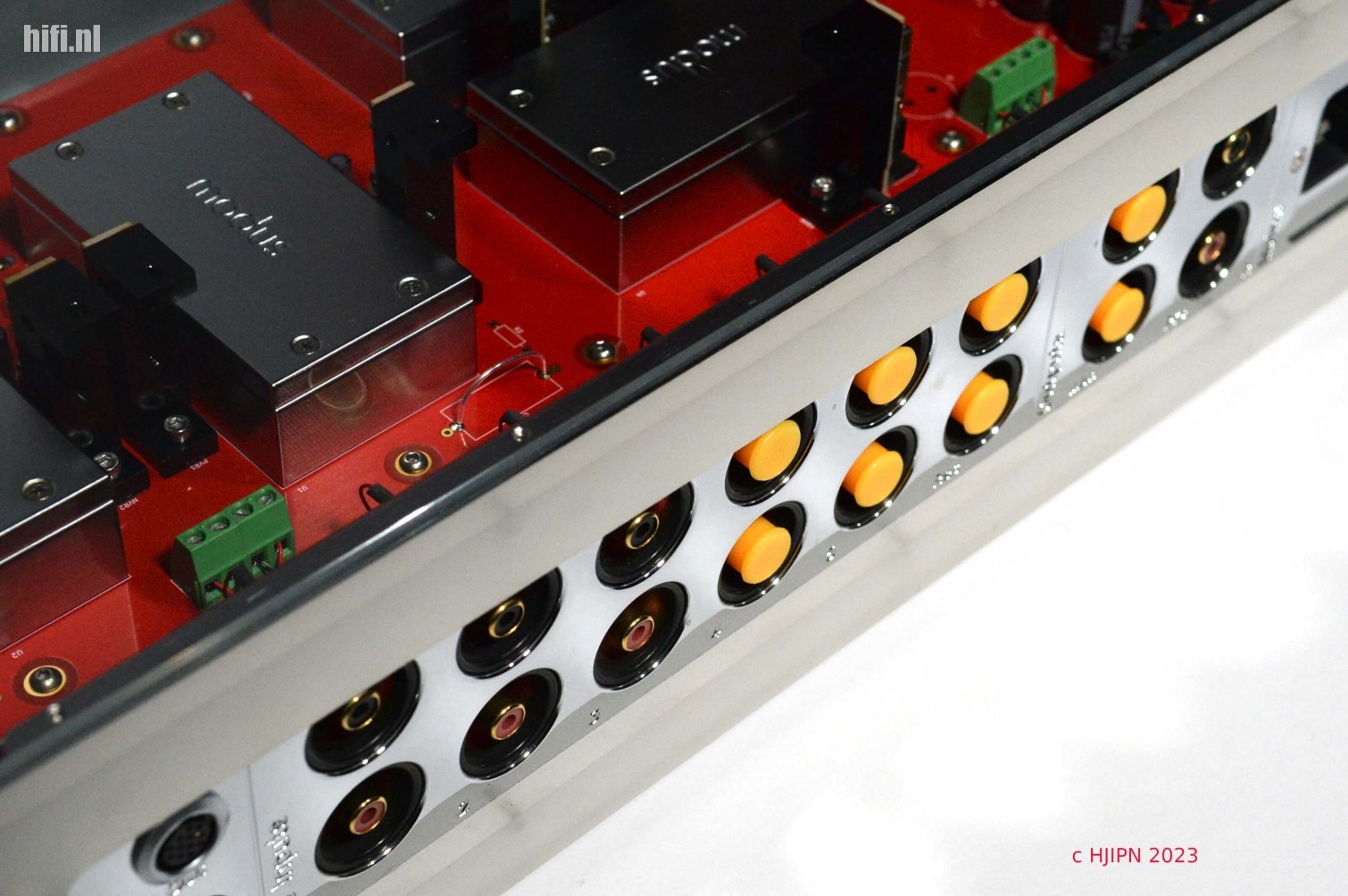 Review Modus Audio SPR01 pre amp and SPA01 power amp