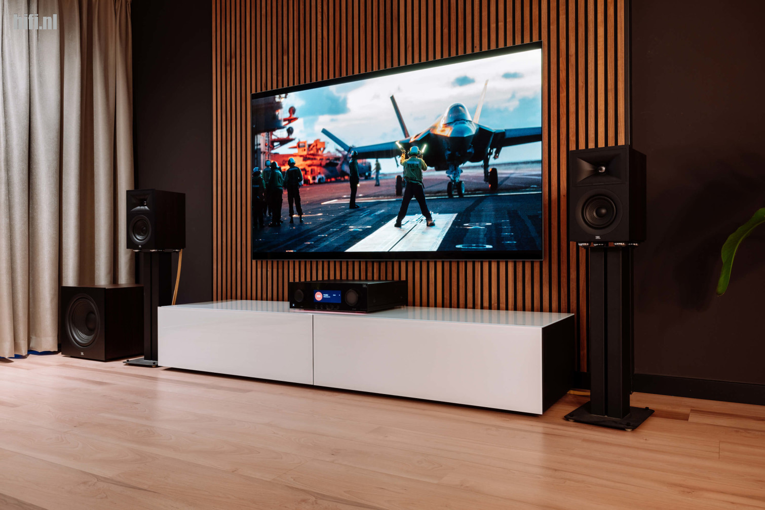 Review JBL Stage 250B boekenplankluidsprekers niet alleen voor op de plank