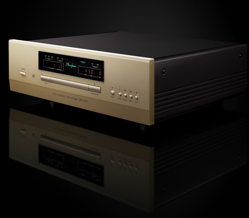 Accuphase DP 450 cd speler met digitale ingangen en uitgangen