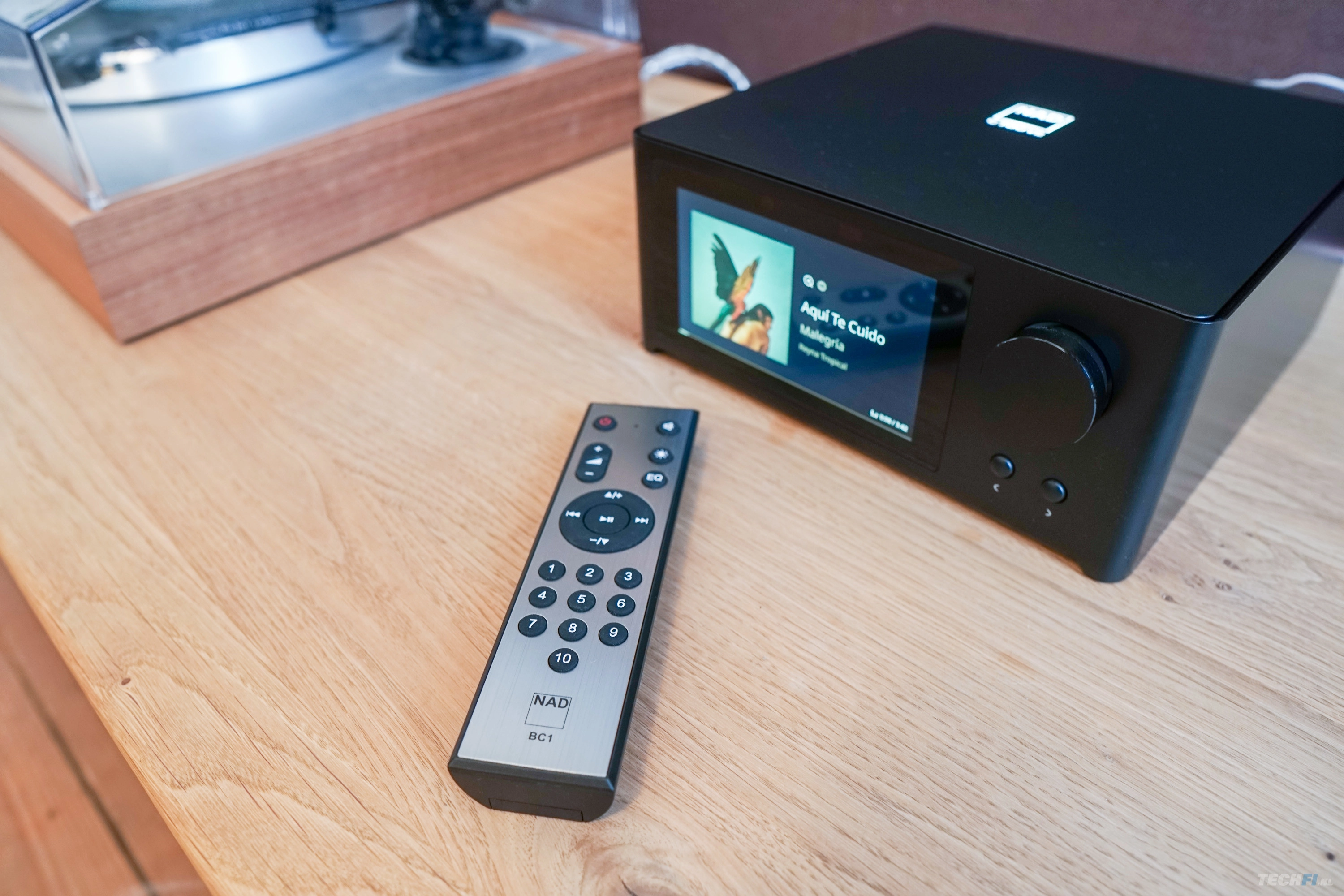 NAD C700 v2 review: deze kleine versterker is van alle markten thuis ...