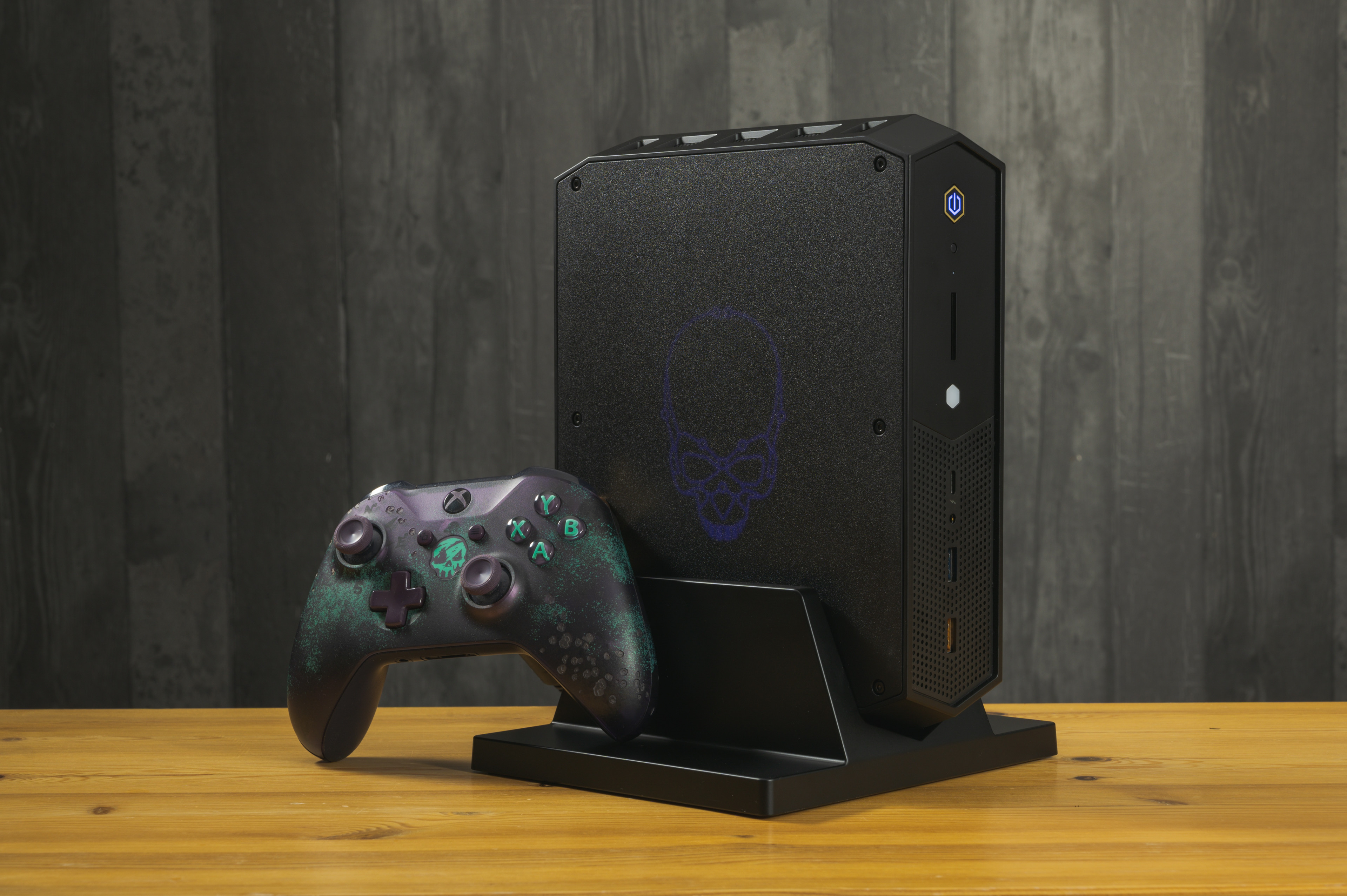 Intel Serpent Canyon Review Mini Gaming Pc Met Intel Inside Techfi