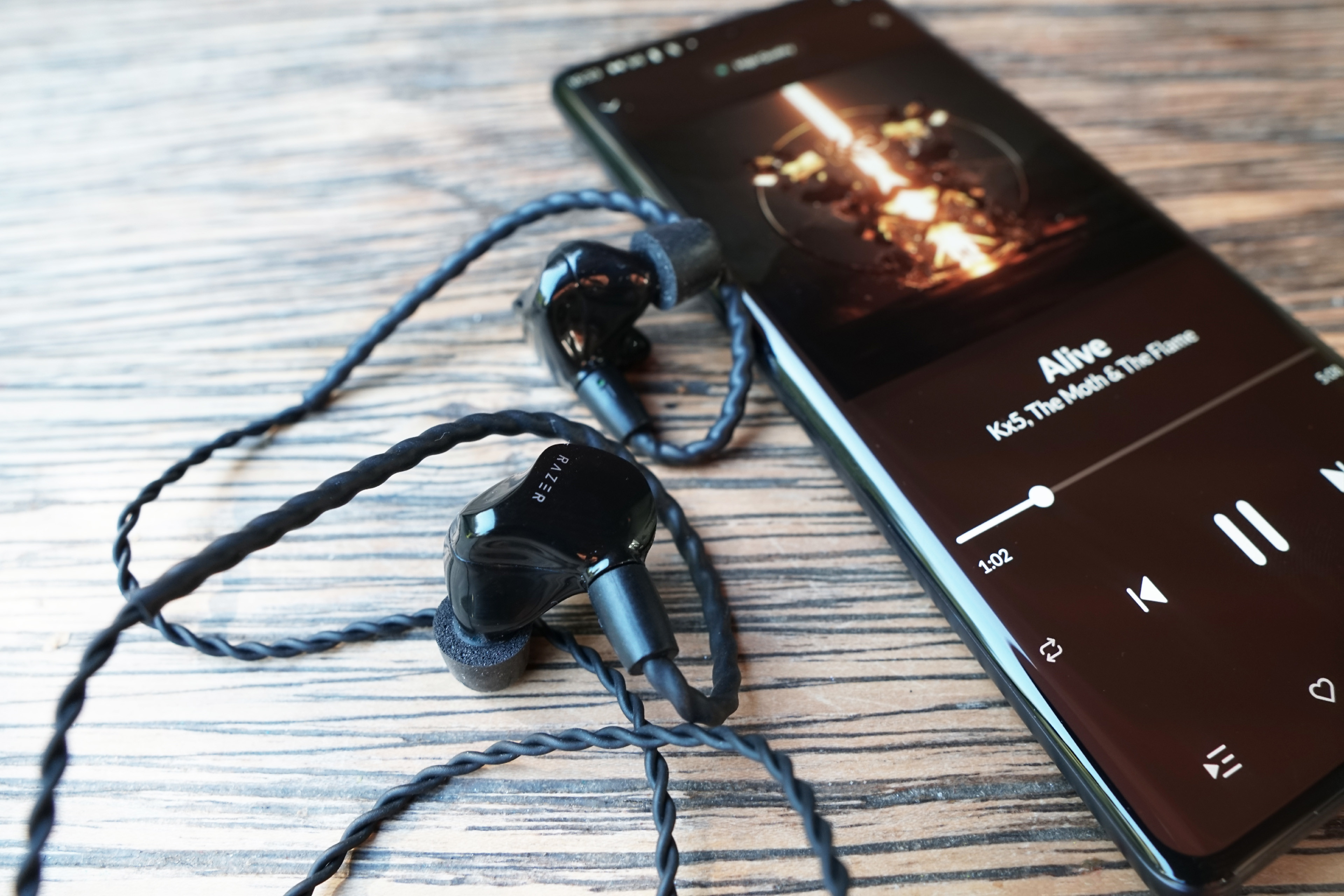 Razer Moray review: audiofiele in-ear monitors voor gamers | TechFi